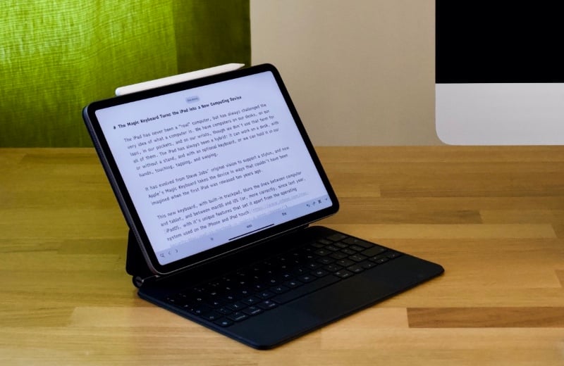 The Magic Keyboard Turns the iPad into a New Computing Device - The Mac ...